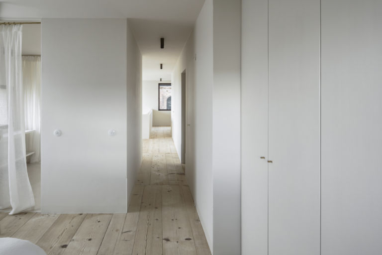 Cube Apartment V-S - DPAGES - a design publication for lovers of all ...