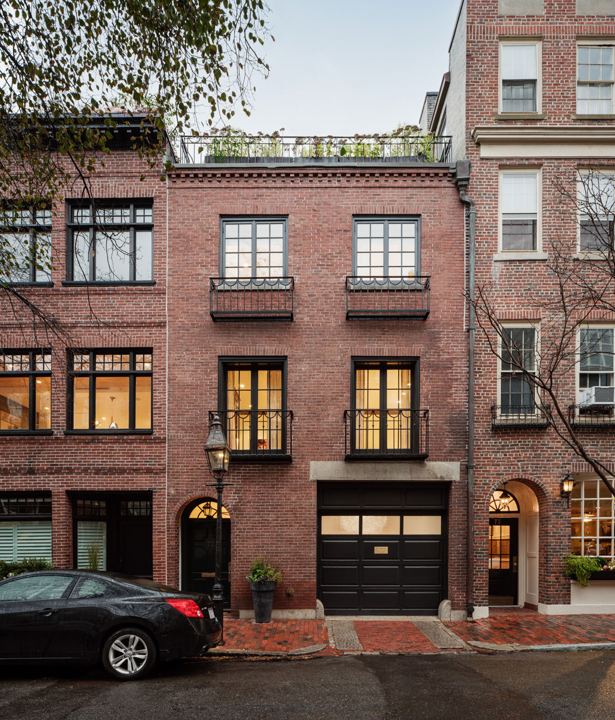 Artfully Reimagined Boston Carriage House - DPAGES - a design ...
